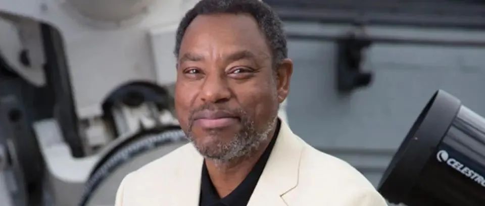 他山石智库专家——德里克•皮茨（Derrick Pitts）_他山石智库-商业新知